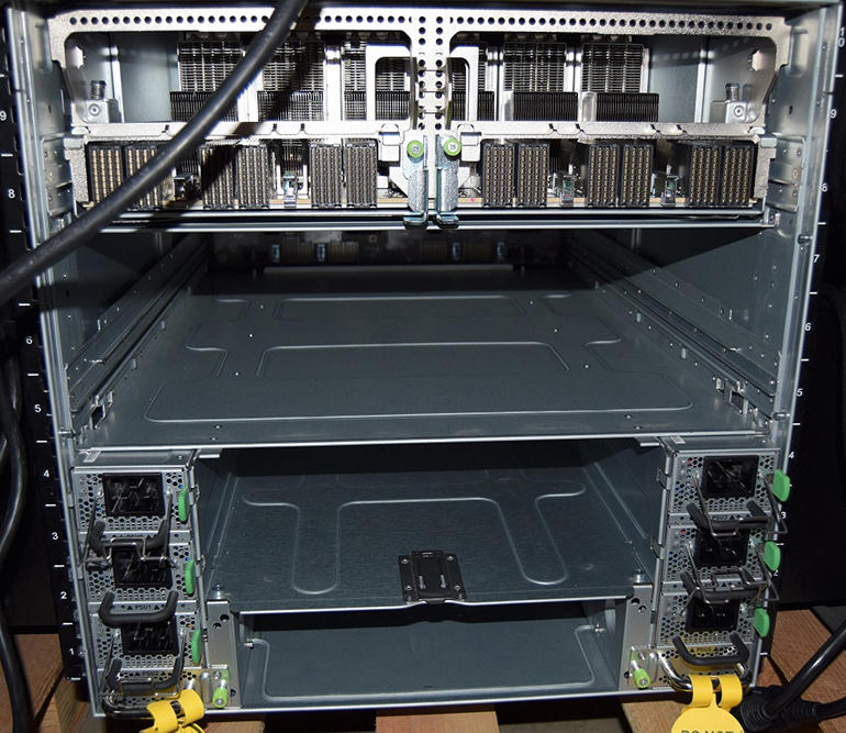 "Trên tay" hệ thống Nvidia DGX-2: Con khủng long bạo chúa của làng AI ...